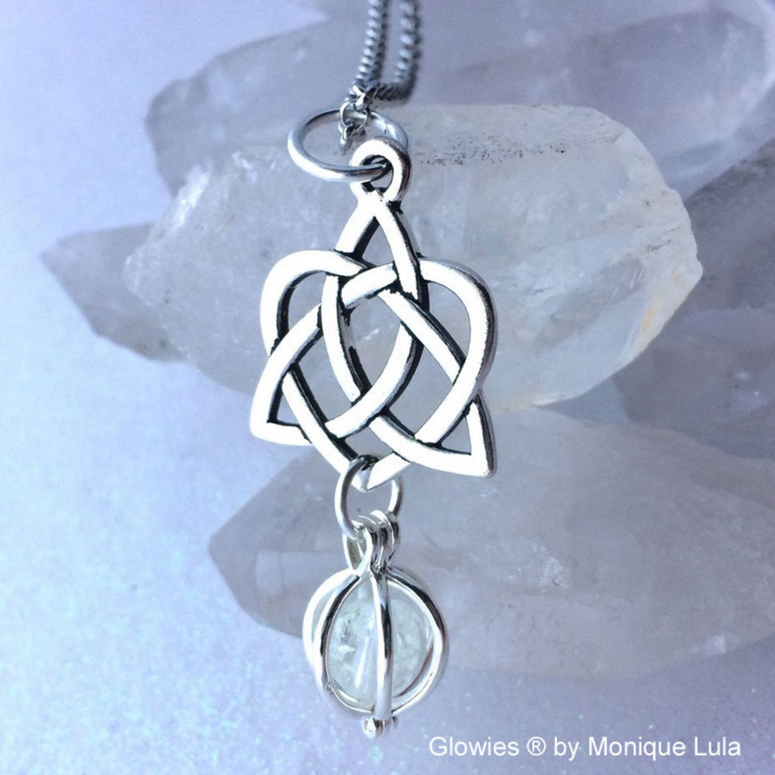 Celtic Heart Orb Glow Necklace - Etsy