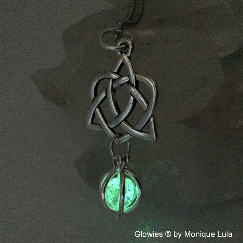Celtic Heart Orb Glow Necklace - Etsy