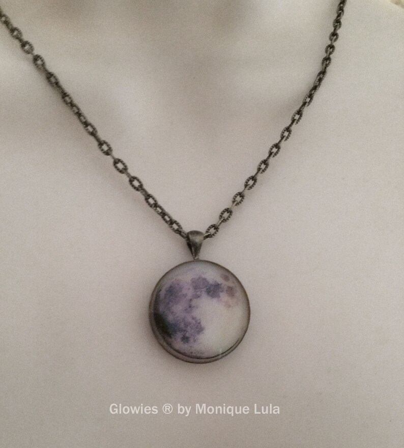 Real Moon Glow in the Dark Pendant Space Planets Galaxy Glowing ...