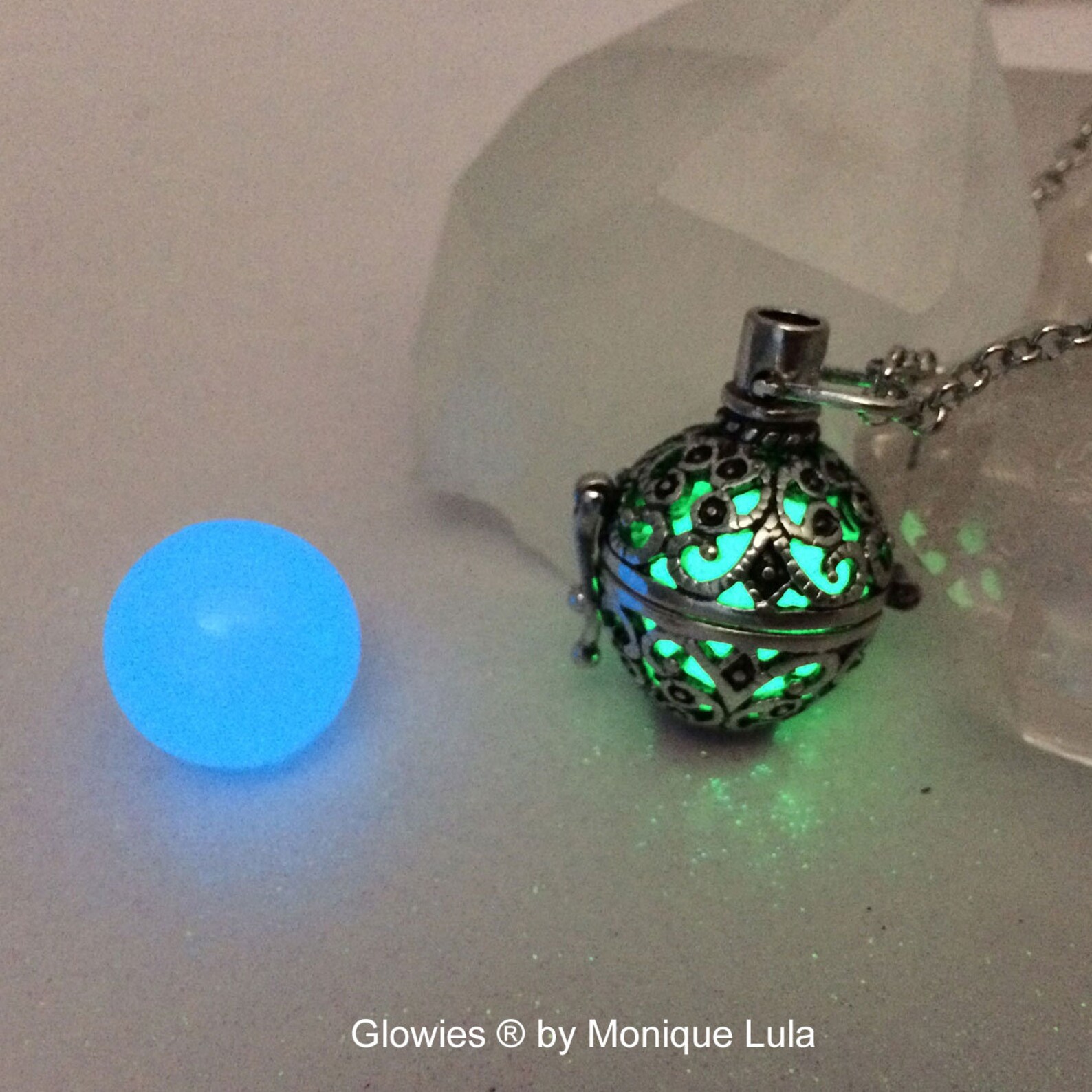 Enchanted Orb Glow Locket | Etsy