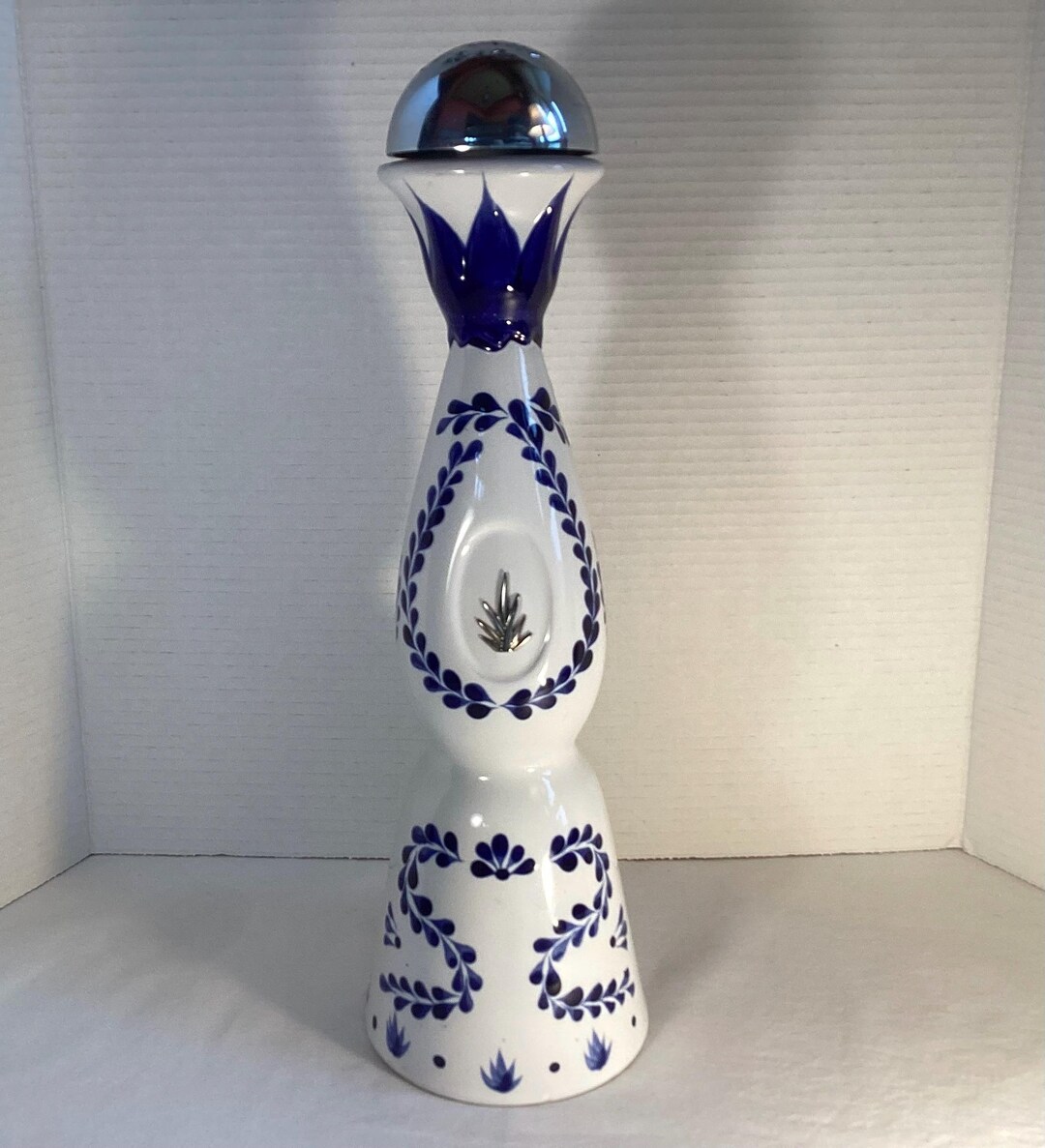 Clase Azulejo Reposado Tequila Decanter. 1.75 Magnum White Tequila ...