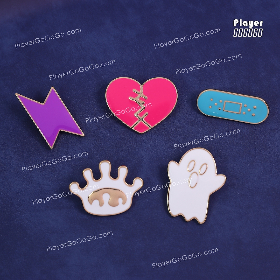 Mari Pin Set of 5, Vtuber Cosplay Accessories - Etsy