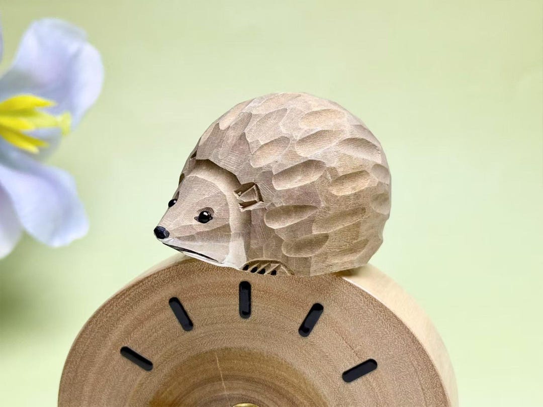 Hand-carved Wooden Hedgehog Statue Desk Decor, Adorable Mini Hedgehog ...