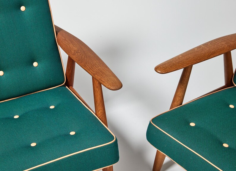 Vintage Hans J. Wegner 'cigarren' Armchairs, Model GE-240, Getema ...