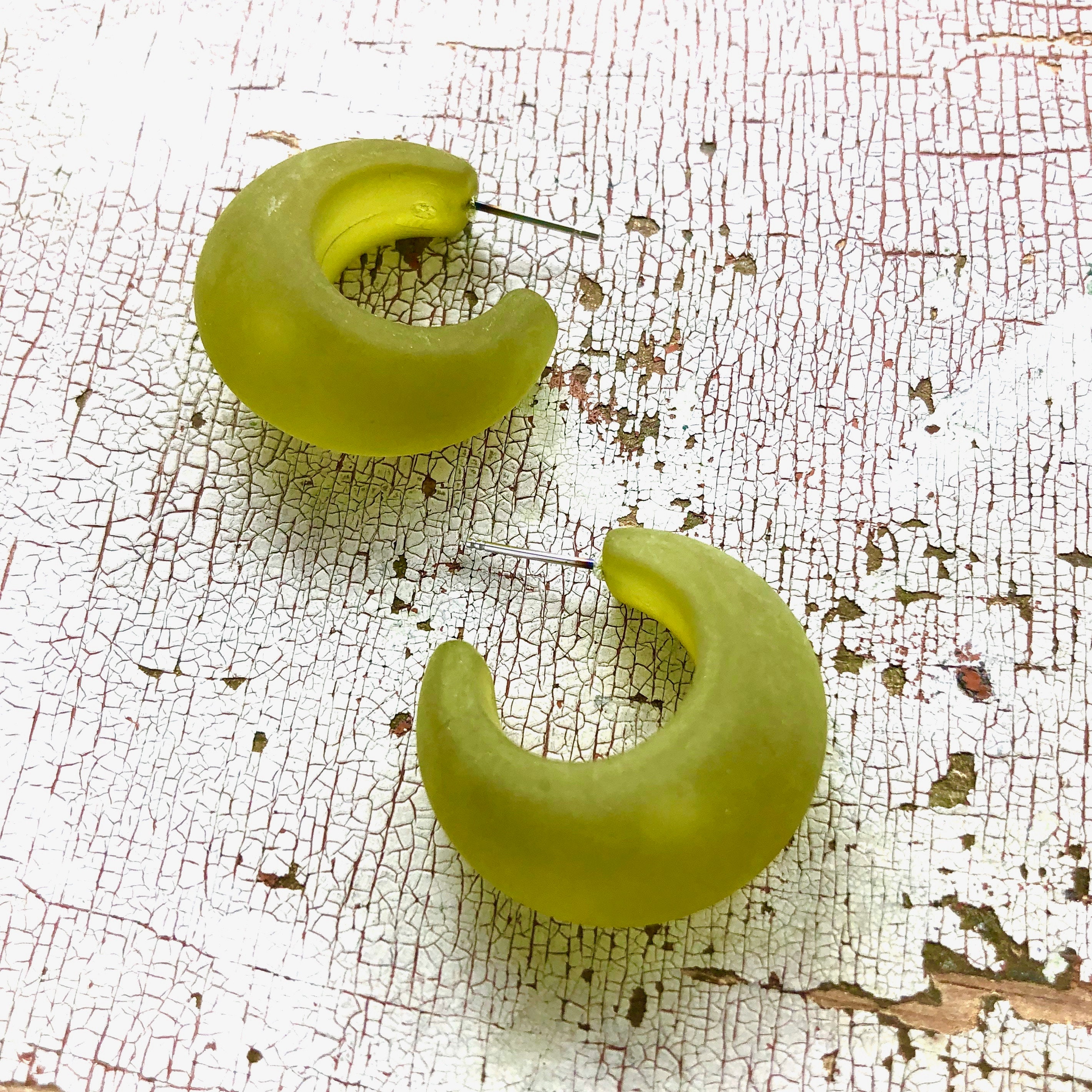 Olive Green Frosted Chunky Snail Shell Lucite Hoop Earring - Etsy