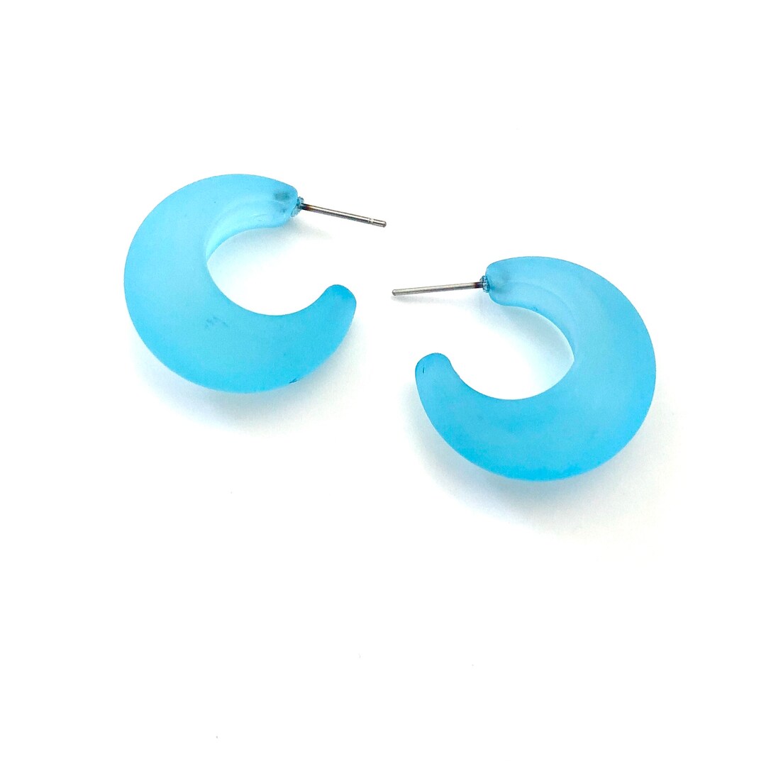 Turquoise Frosted Chunky Snail Shell Hoop Earrings | Vintage Hand Dyed ...