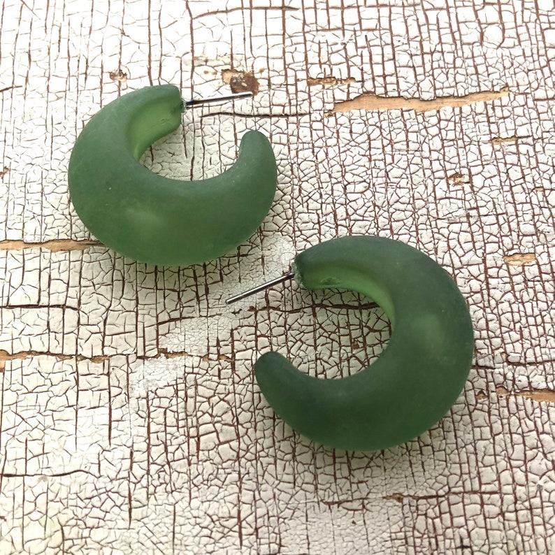 Sea Glass Green Chunky Snail Shell Frosted Lucite Hoop - Etsy