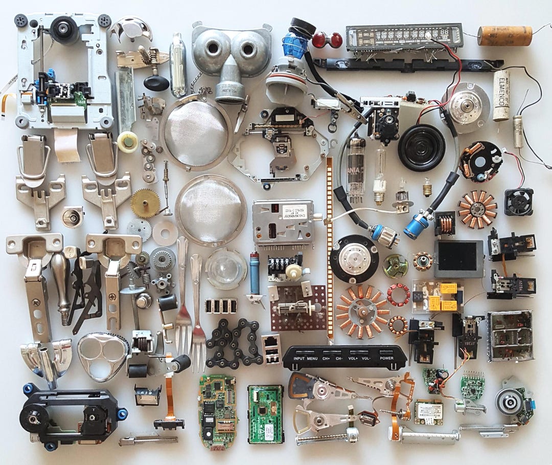 Lot of 100 Salvaged Vintage Electronics Parts for Assemblage Projects ...