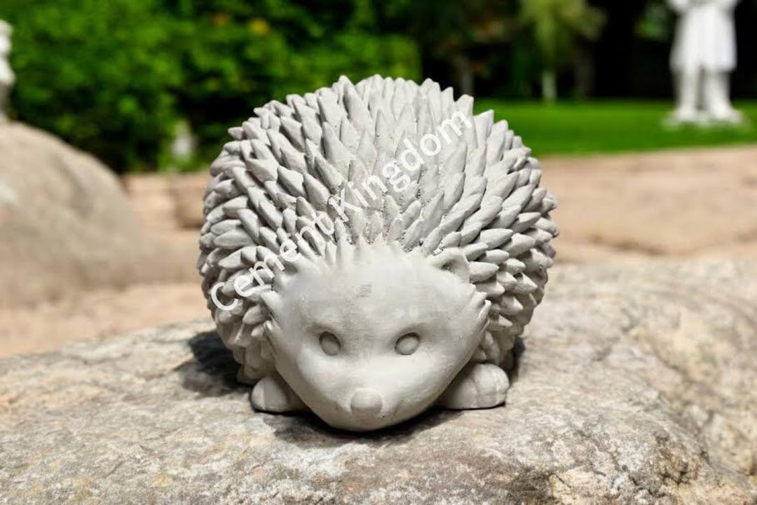 Forest Hedgehog Bubba Statue, Concrete Hedgehog Figure, Wild Animal ...