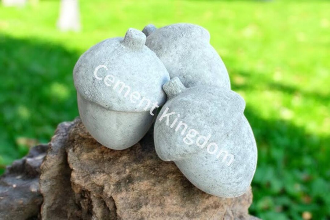Three Acorn Figurines, Nuts Statue, Garden Nuts Sculpture, Wild Acorns ...