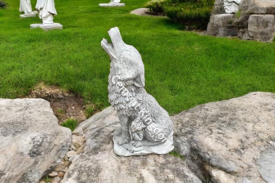 Howling Wolf Statue, Sitting Baby Wolf Figure, Wolf Statuary, Wild Wolf ...