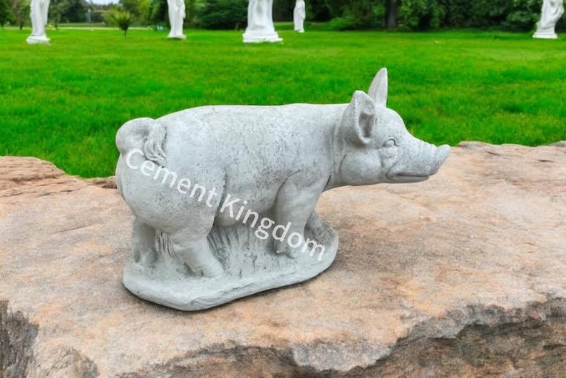Standing Pig Figurine, Farm Pig Figure, Detailed Pig on Base Sculpture ...
