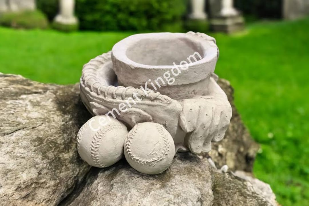 Baseball Glove Planter Statue, Concrete Baseball Glove Flowers Pot ...