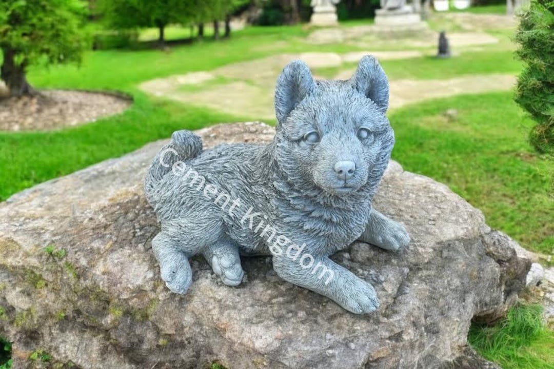 Concrete Siberian Husky Figure, Detailed Siberian Husky Statue, Outdoor ...