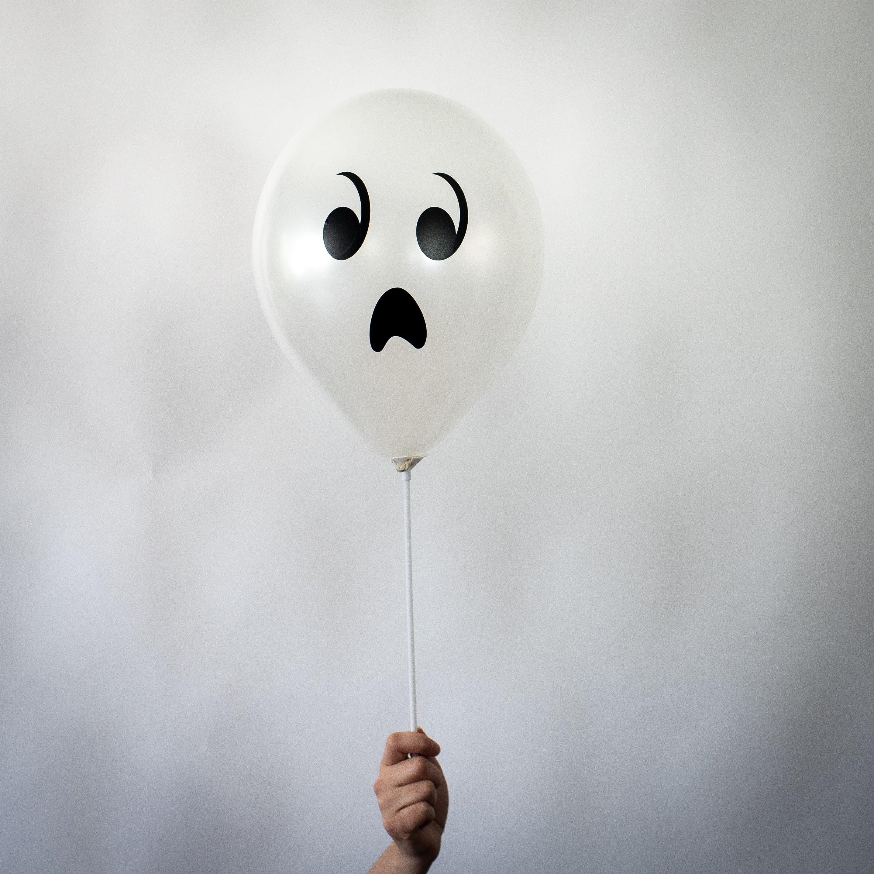 Ghost Balloon Craft Kit - DIY Spooky Balloon Activity for Kids, Makes 4 ...