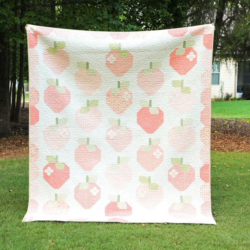 Strawberry Quilt - Etsy