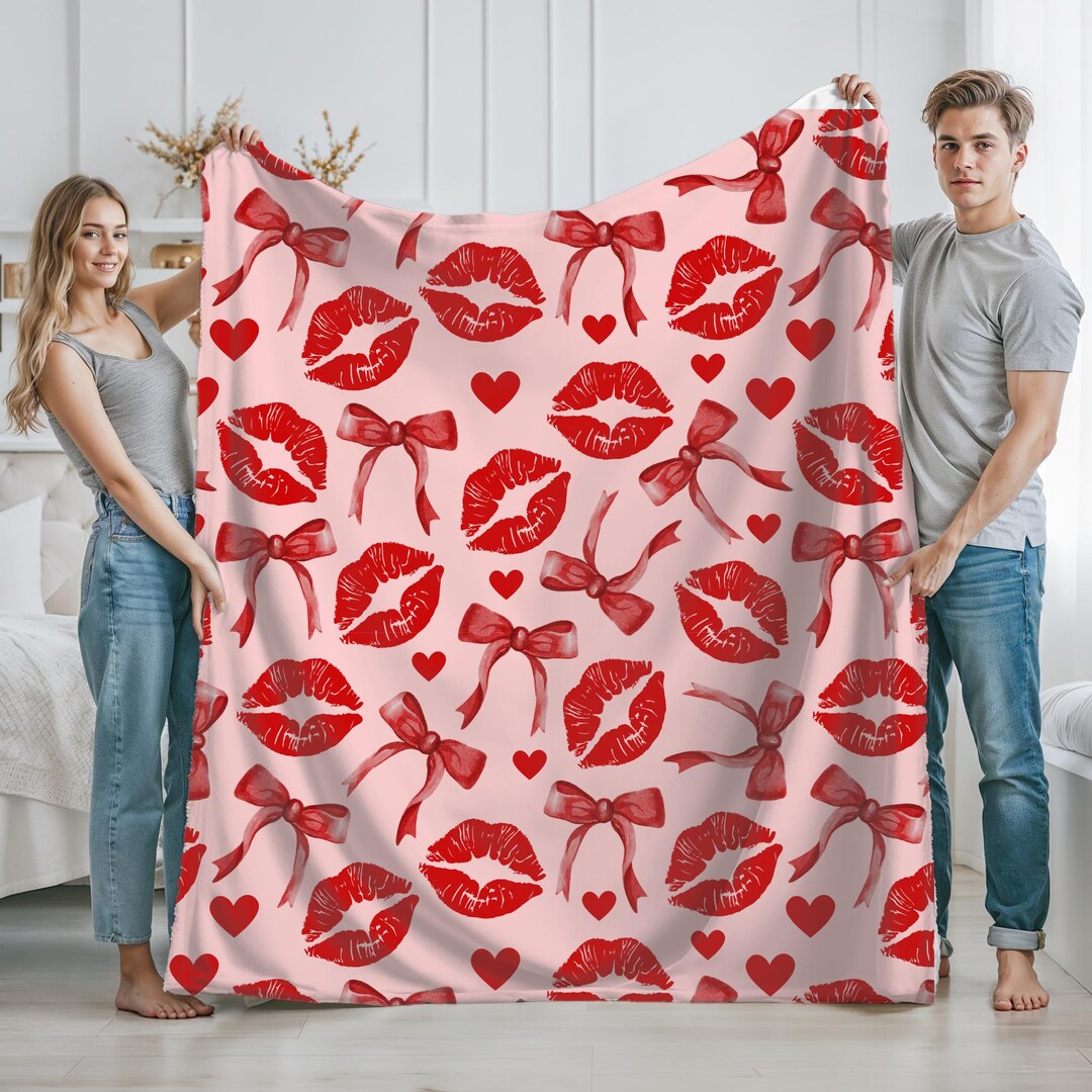 Coquette Plush Blanket,cute Bows and Kisses Design,soft Stylish Comfort ...