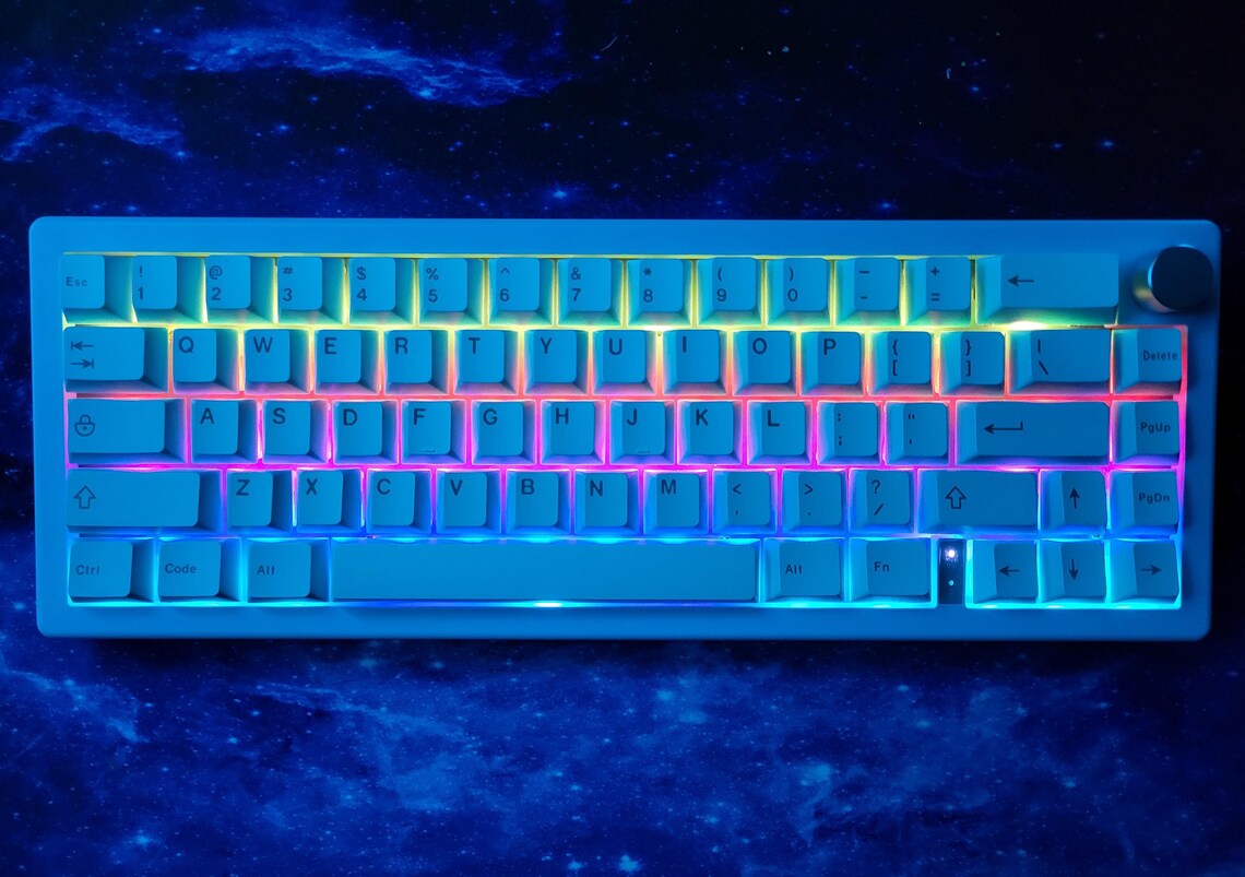 CK67 Mechanical Gaming Keyboard - Gradient Blue Minimalistic Keycaps ...