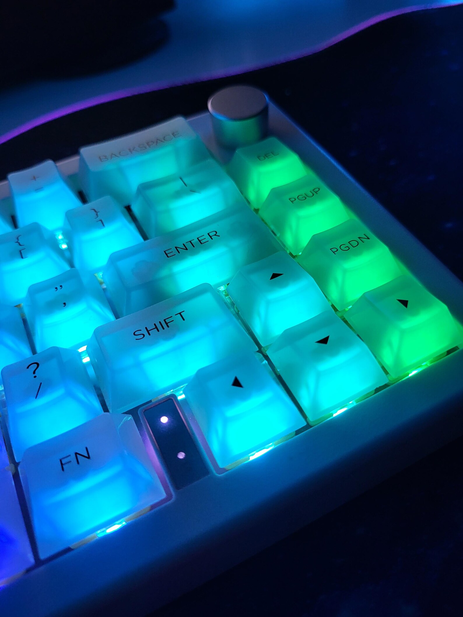 CK67 Mechanical Gaming Keyboard - White Translucent Keycaps With Clacky ...