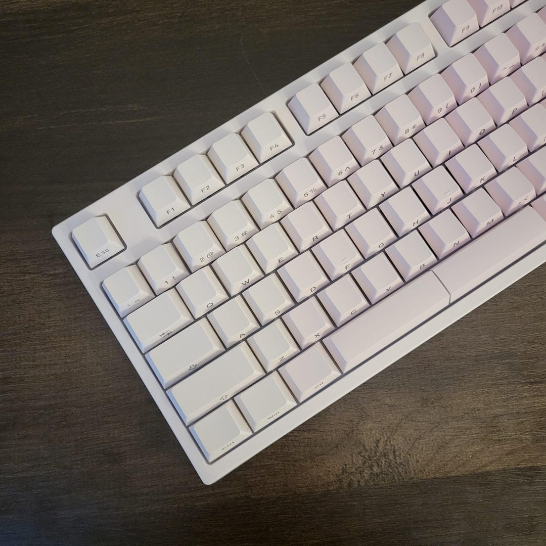 CK80 Mechanical Keyboard - Pink Gradient Minimalistic Keycaps With ...