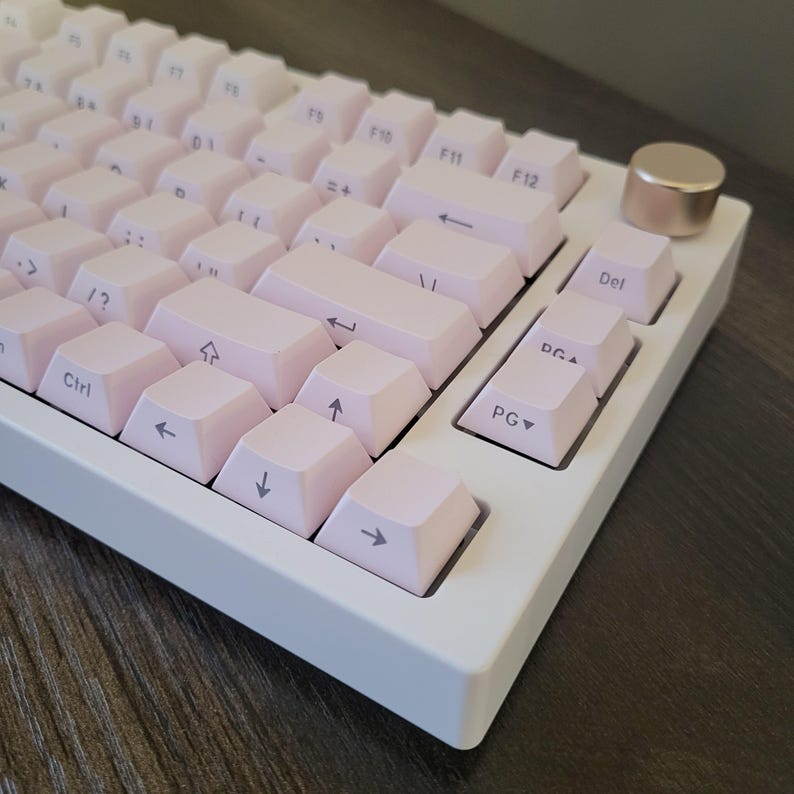 CK80 Mechanical Keyboard - Pink Gradient Minimalistic Keycaps With ...