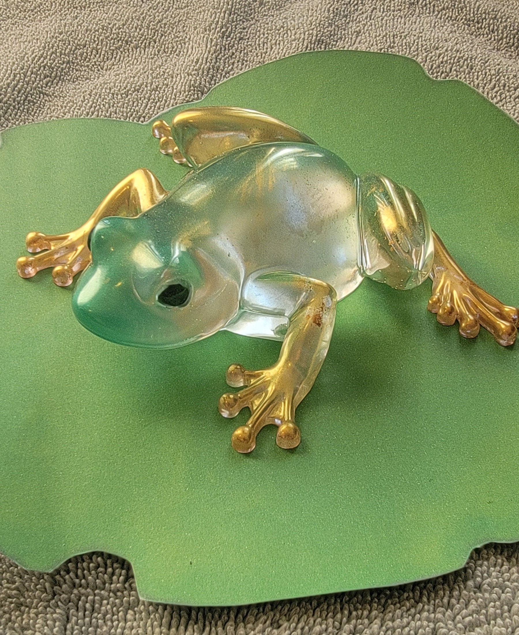Hand Crafted Resin Frogs - Etsy