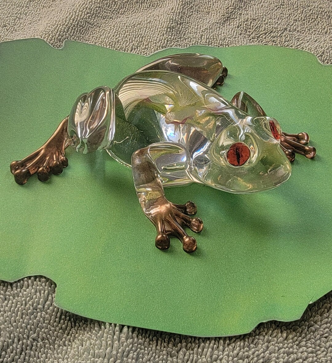 Handcrafted Resin Frogs - Etsy