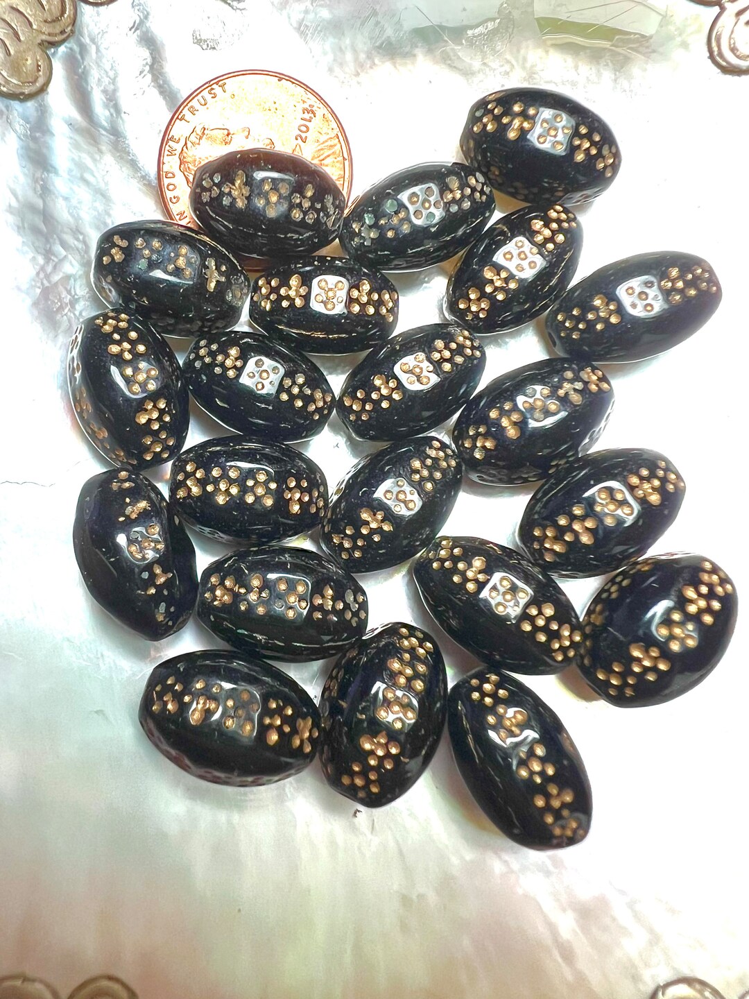 15 Vintage Glass Beads 4 Sided Black Beads With 5 Gold Indented Dots ...