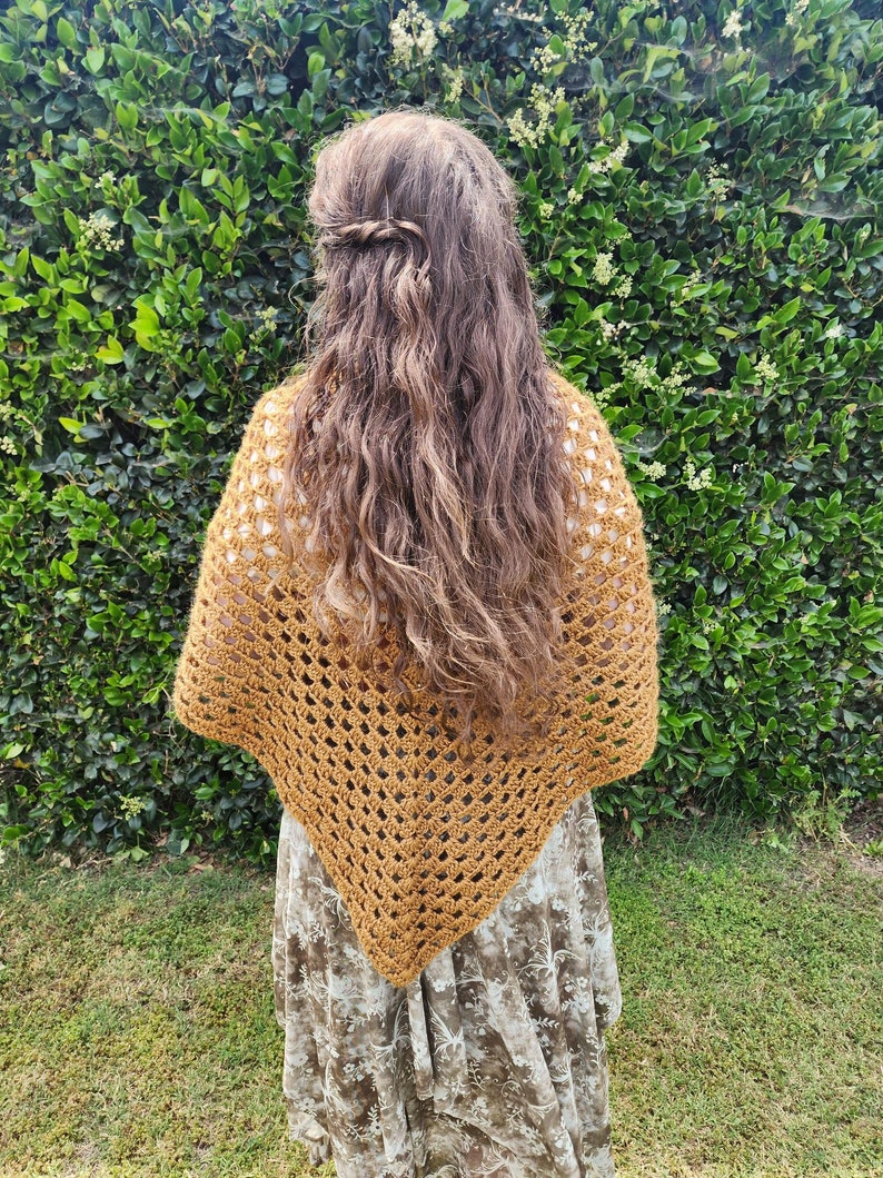 Cottagecore Hand-crocheted Shawl - Etsy