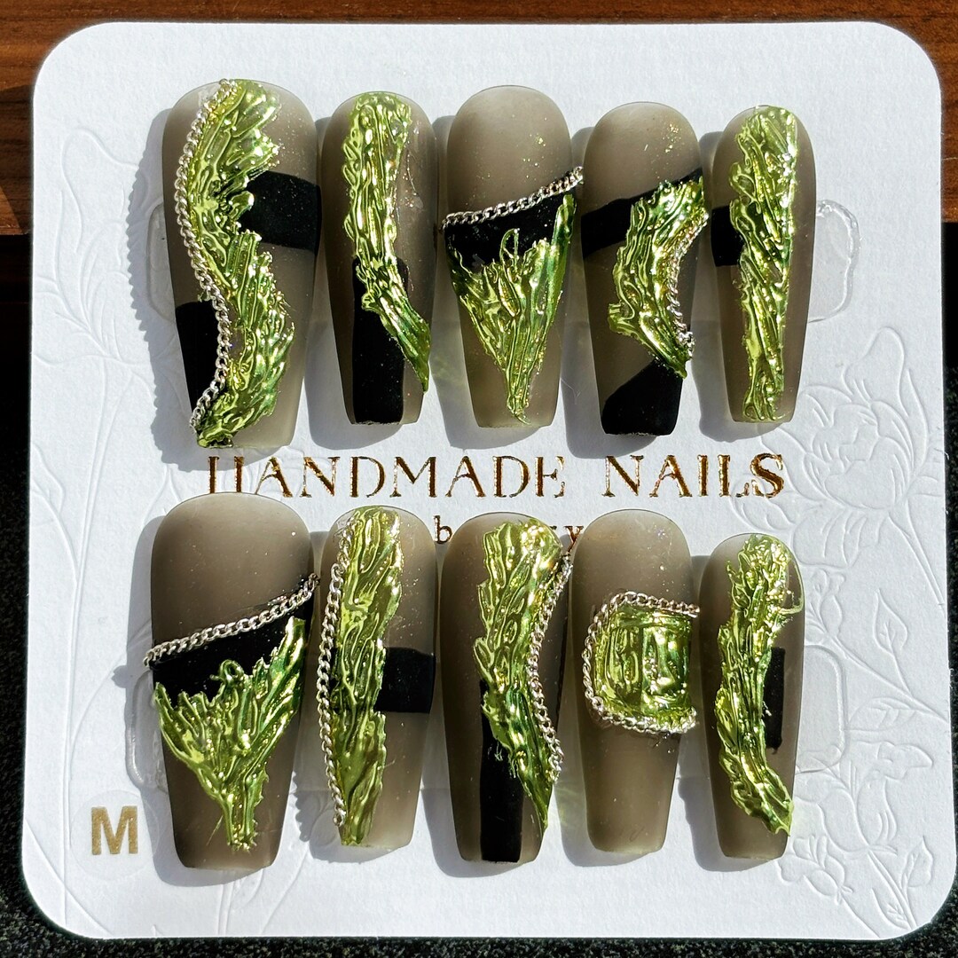 Gothic Bright Green and Black Press on Nails With Chains | Luxury ...