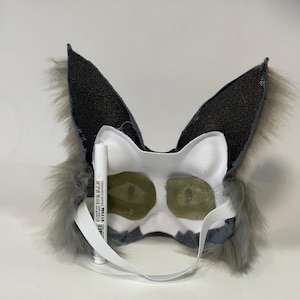 Therian Wolf Mask | Realistic Half Face Cosplay Mask | Faux Fur Wolf ...