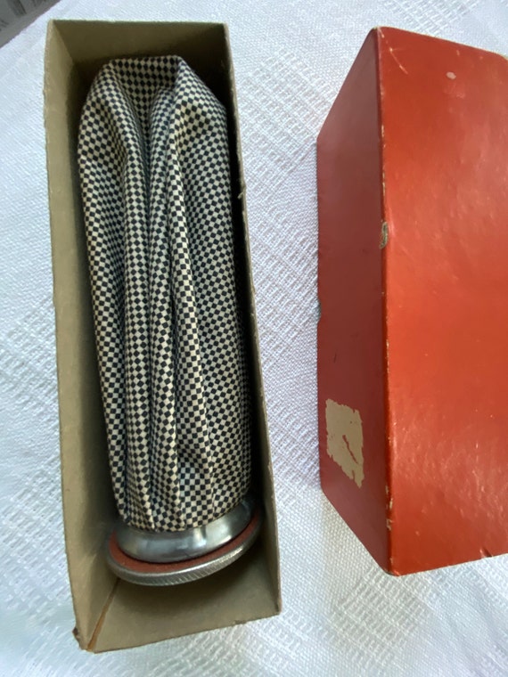 1960 Vintage bag with blue Cellophane straw hand. Min… - Gem