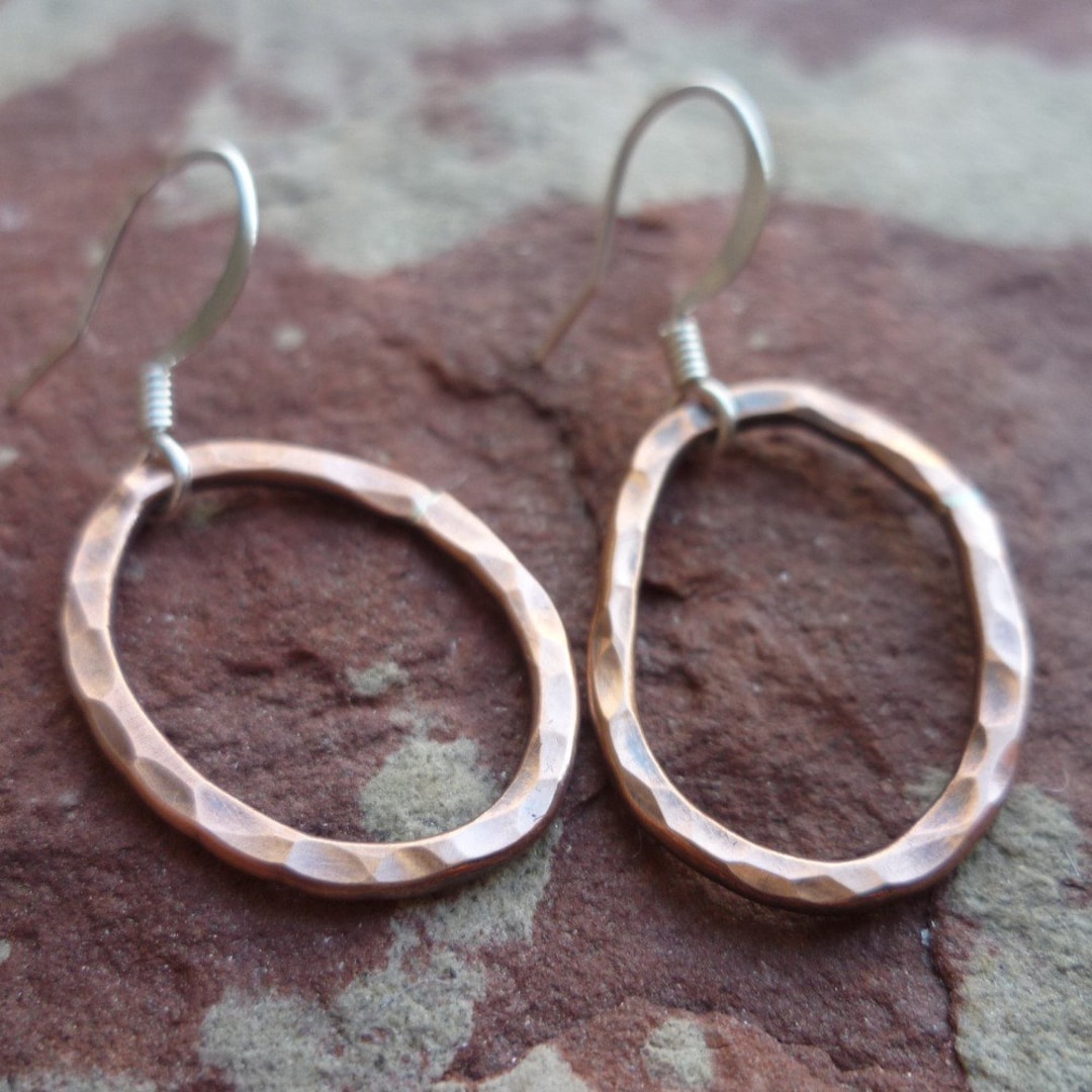 PEBBLE Hammered Recycled Copper Loops - Etsy