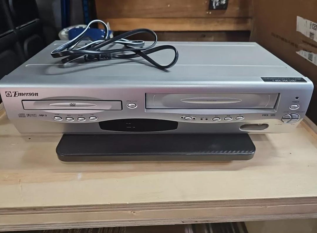 Emerson DVD VCR VHS Player Recorder Combo EWD2203 4head No Remote Works ...