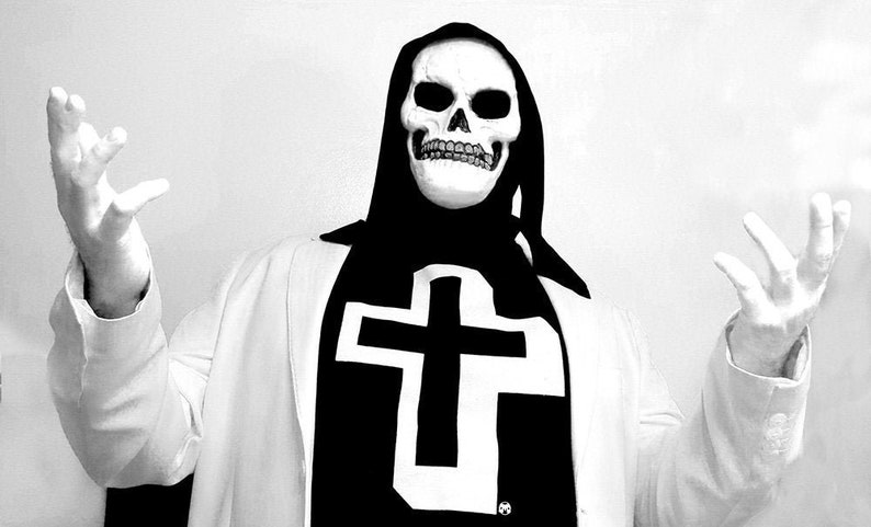 МᴉᴄᴚʘsΘf† JESUS / Wingdings Cross Shirt - Etsy