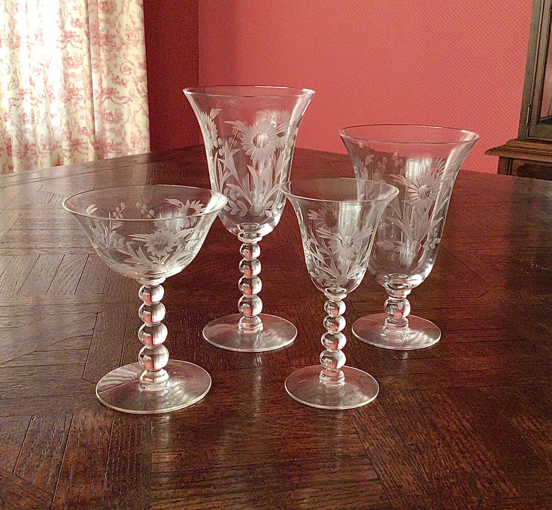 Unique Vintage 33-piece Candlewick Daisy Pattern Glassware Set - Etsy