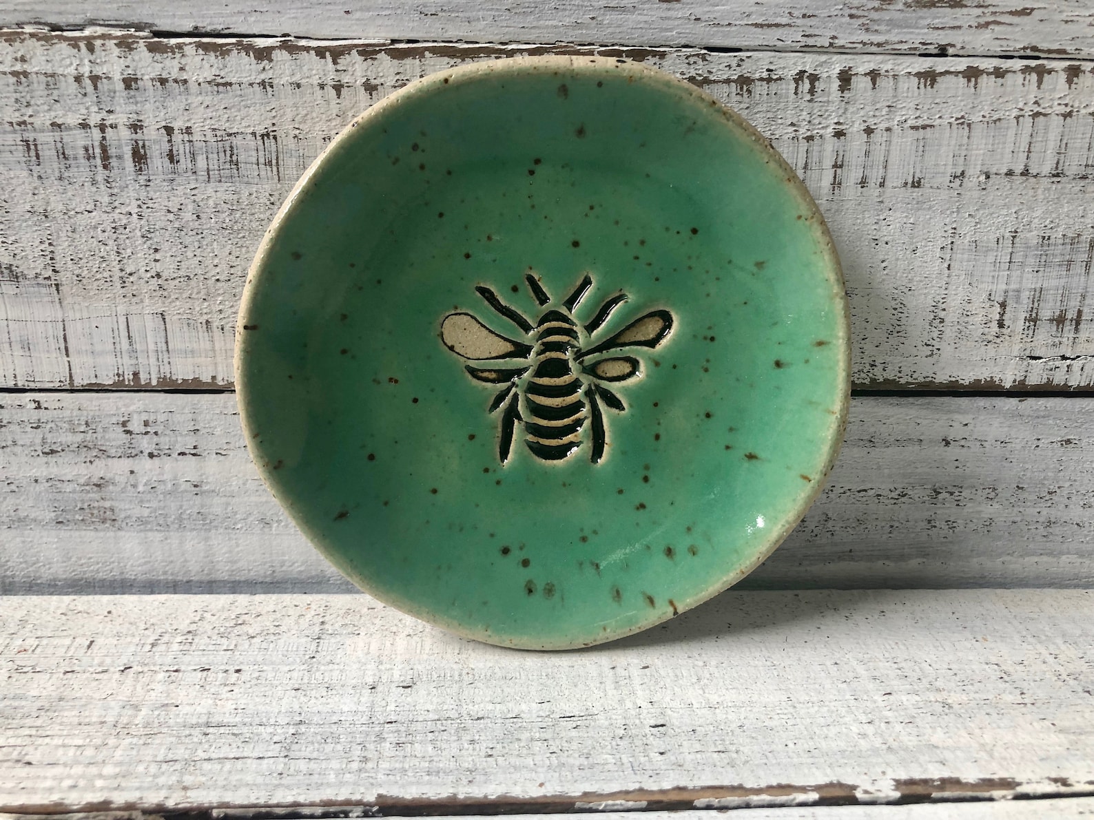Made to Order Bumble Bee ceramic Dish Garlic Grater Plate - Etsy