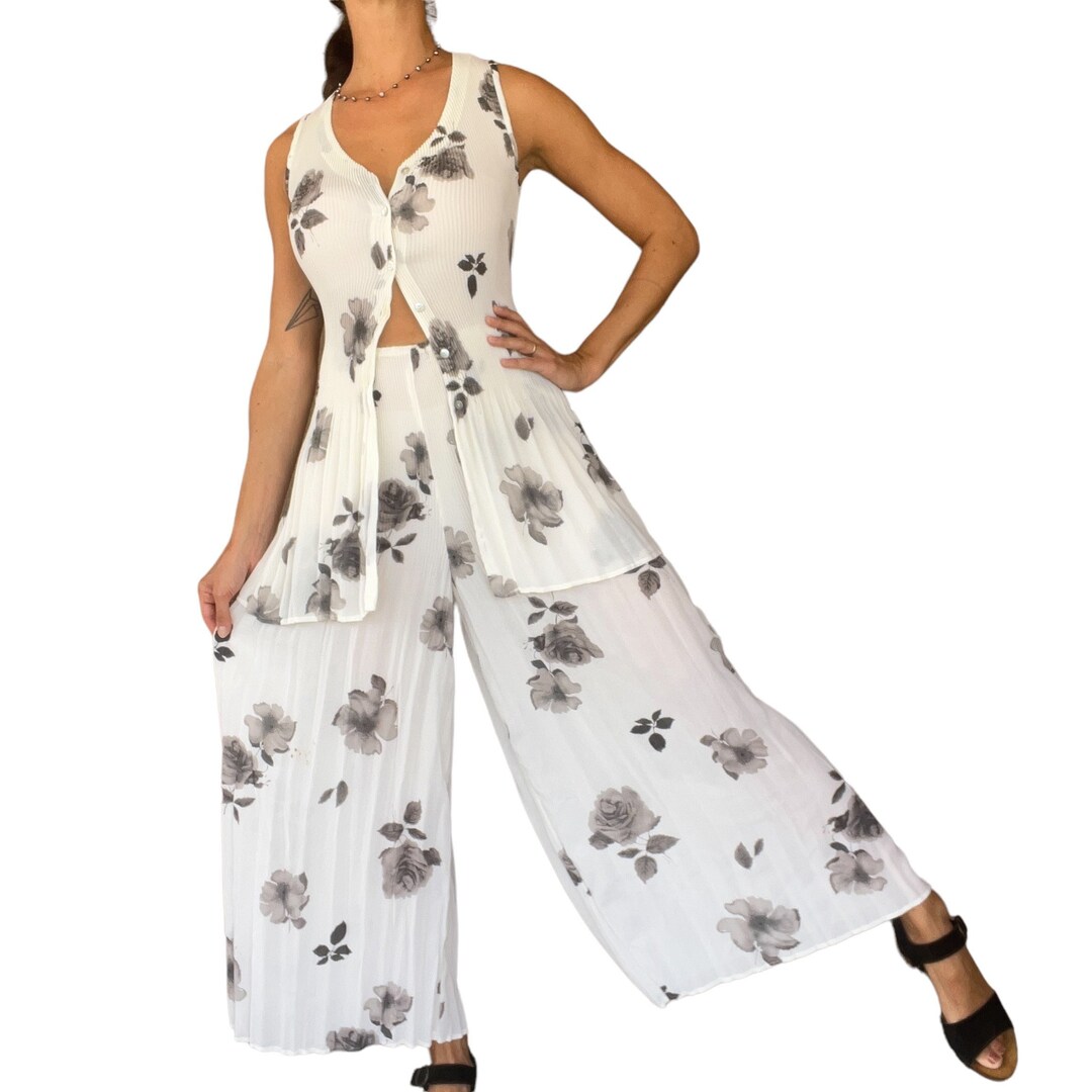 90s Greyscale Floral Print White Chiffon Two Piece Tunic and High ...