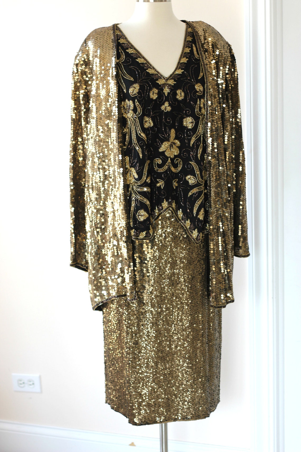 Plus Size 1X//STUNNING 3pc Gold Sequin Suit// Long Gold Jacket// Beaded ...