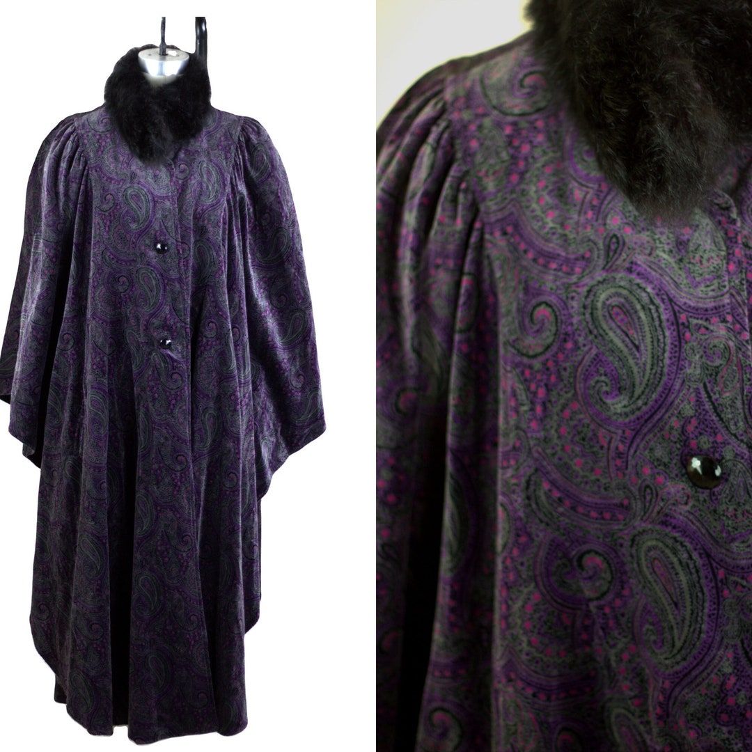 Sz M// 1970s C'est Simone Purple Cape// Velvet Paisley - Etsy
