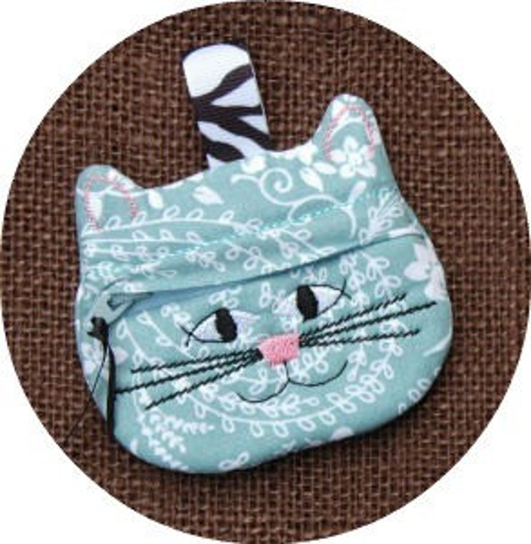 In the Hoop Cat Coin Pouch Machine Embroidery Design File Instant ...