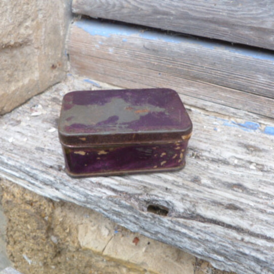 Vintage 1900 Small Tin Box - Etsy