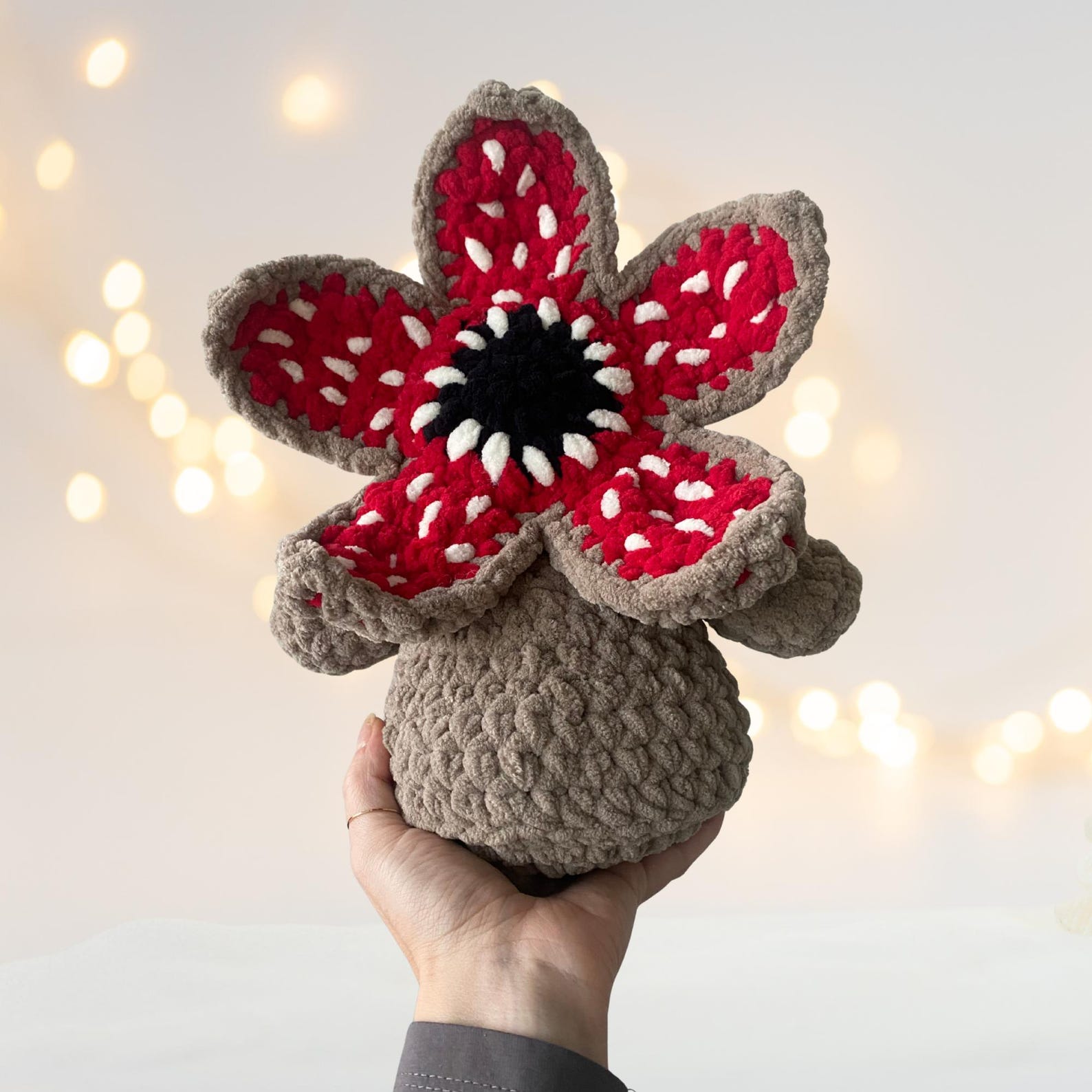 Demogorg0n Crochet Pattern, Demo Flower Monster Easy DIY Amigurumi ...