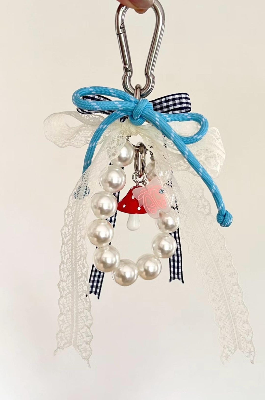 Blue Bows and Pearls Keychains - Etsy