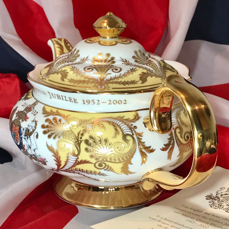 Queen Elizabeth II Limited Edition Royal Collection Teapot Golden ...