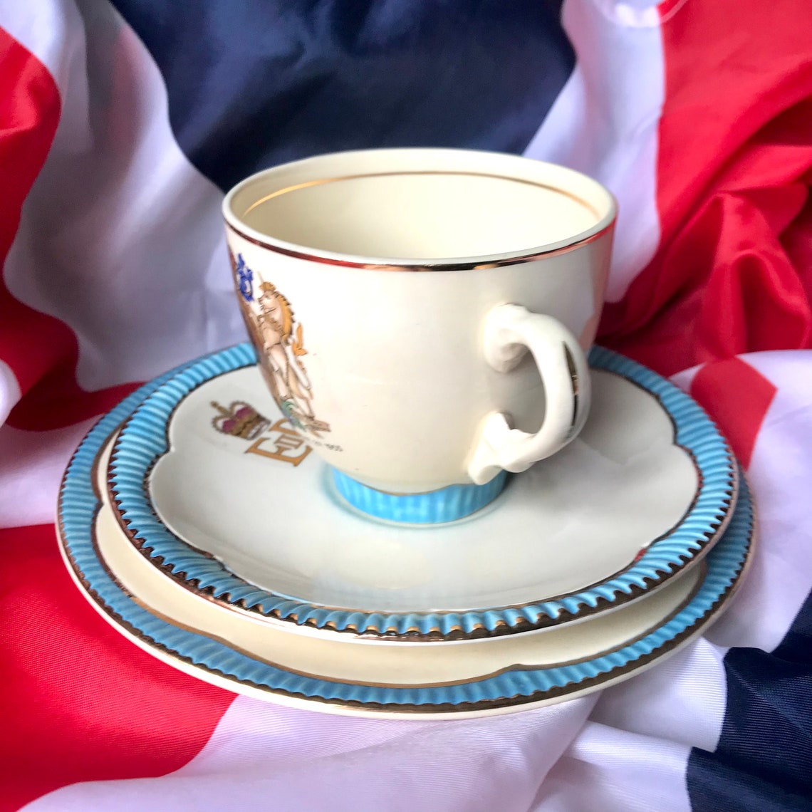 Clarice Cliff Queen Elizabeth 11 Coronation 1953 Tea Set Trio - Etsy