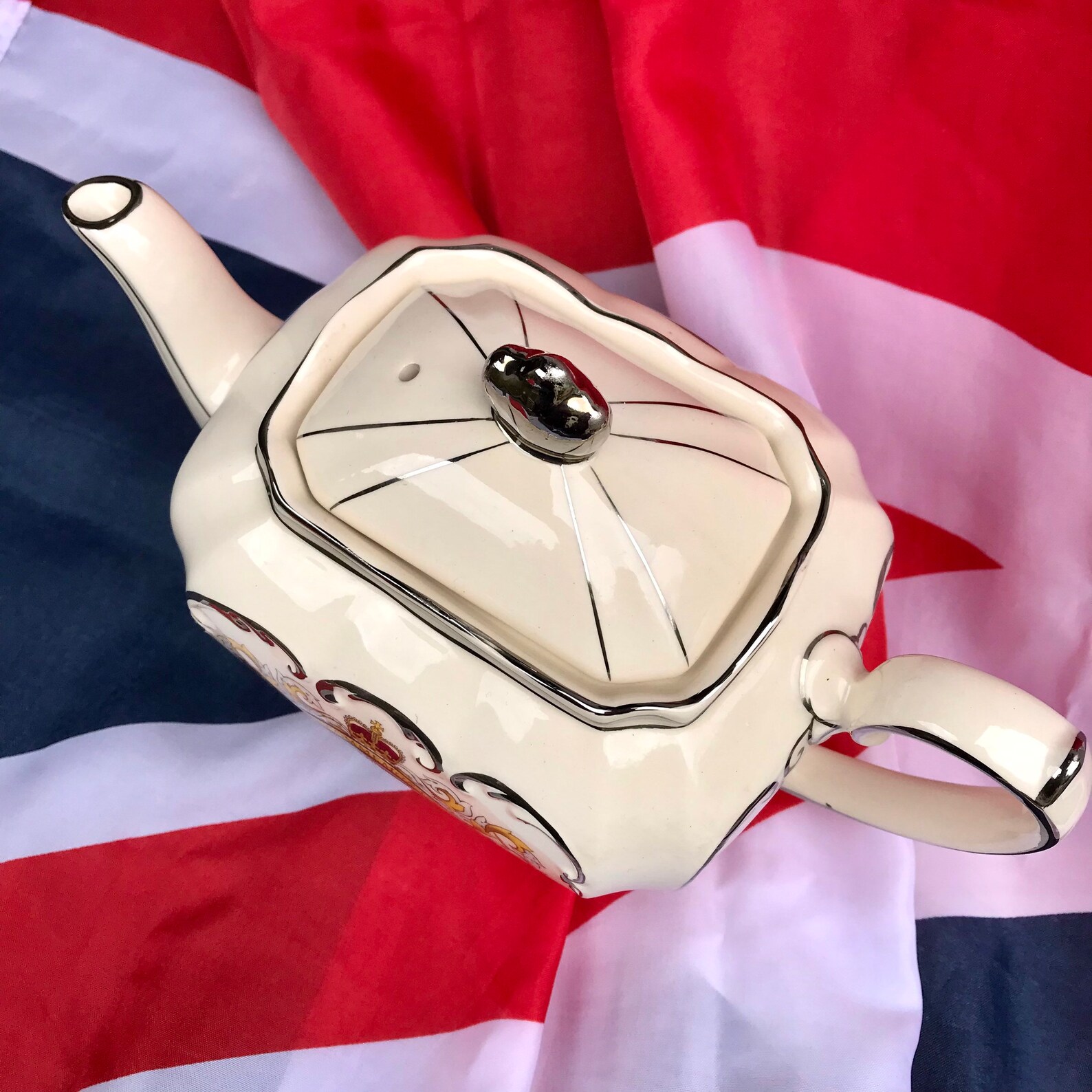 Vintage English Sadler Cube Teapot to Commemorate Queen | Etsy