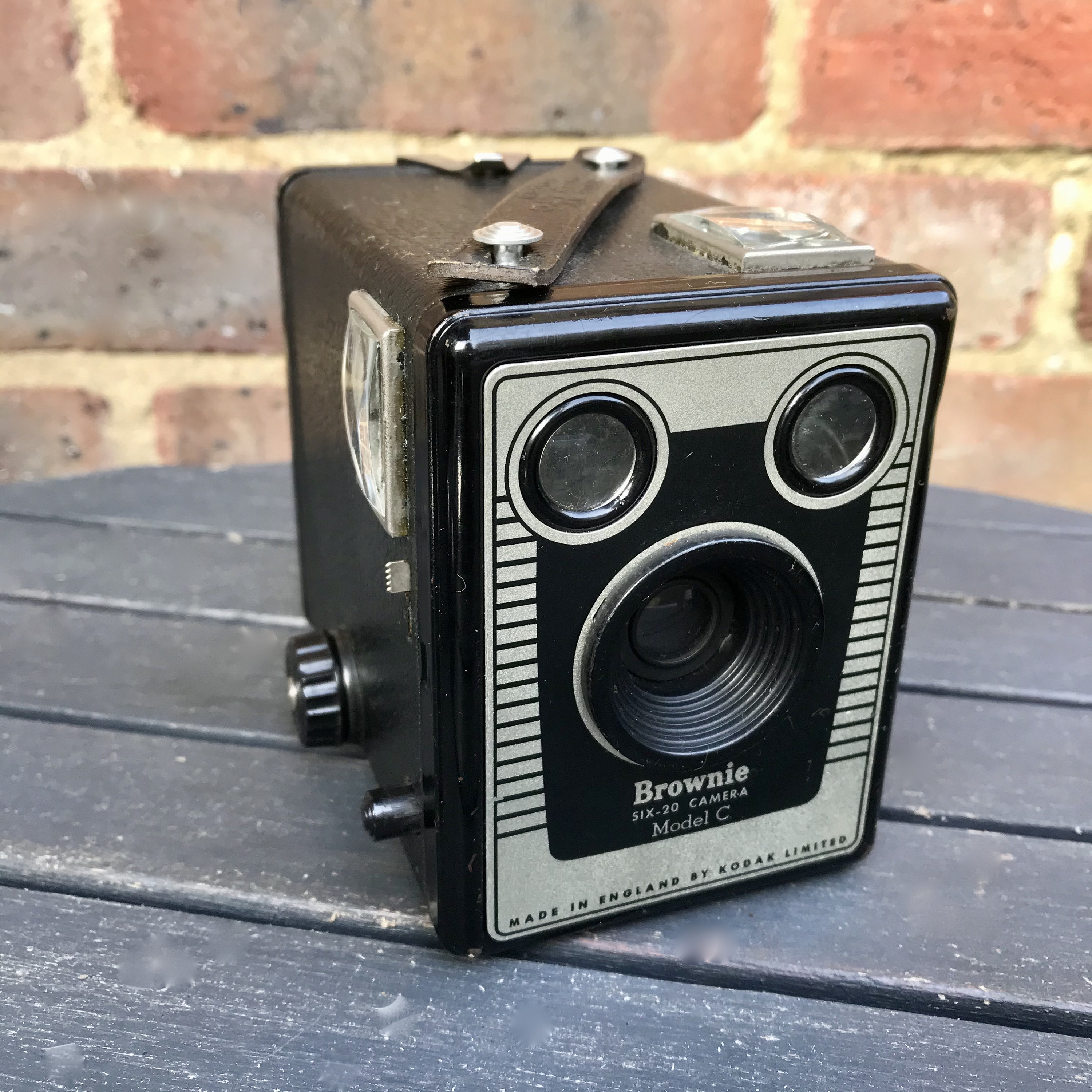 Vintage Kodak Brownie Six-20 Model C Camera – 1946 Box Roll Film, Retro ...