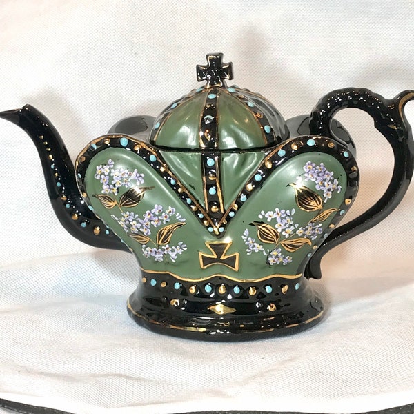 Crown Teapot - Etsy