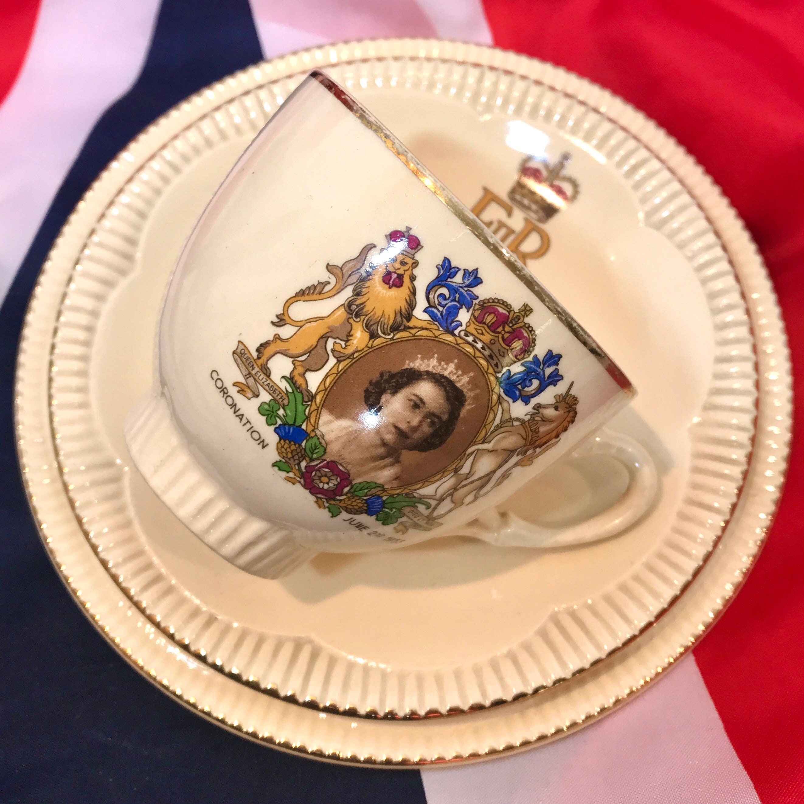 Clarice Cliff Queen Elizabeth 11 Coronation 1953 Tea Set Trio ...